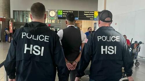 New York Flight Attendants Accused Of Smuggling Millions In Drug Money ...